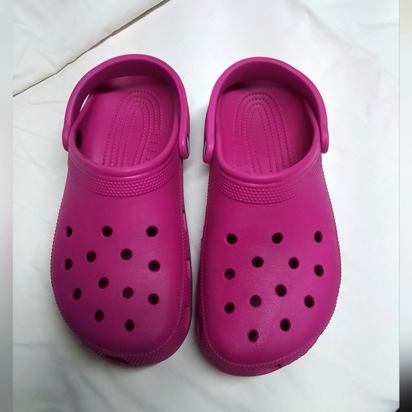 CROCS | Shoes | Crocs Womens Sandals Vibrant Pink | Poshmark